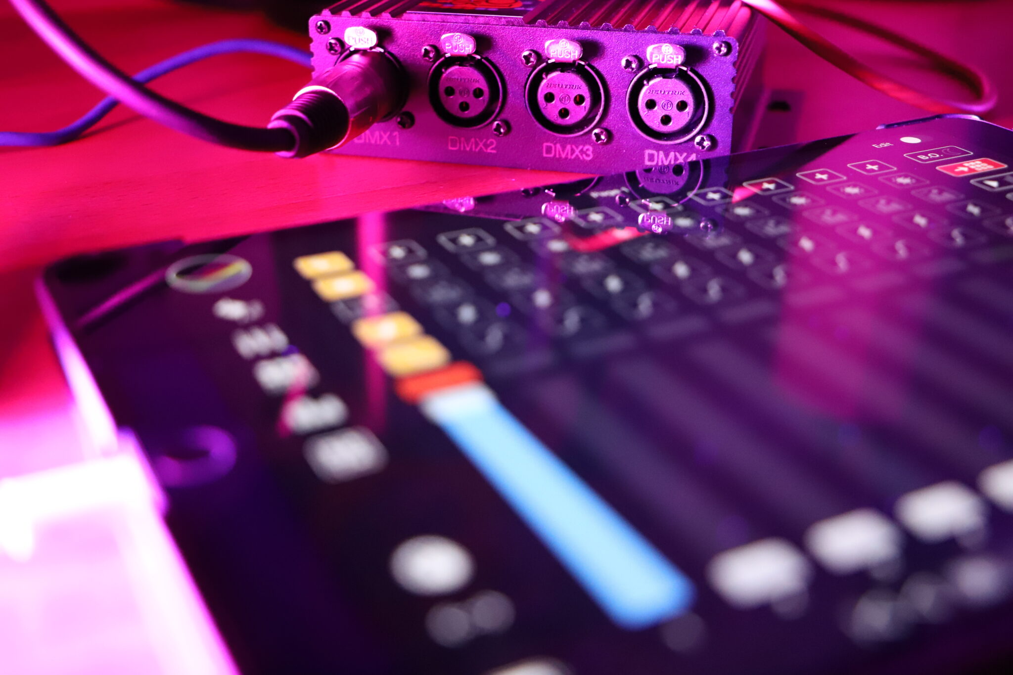 Multiple Universes – StageLight